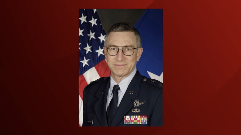 Desaparición del General retirado William "Neil" McCasland en Nuevo México